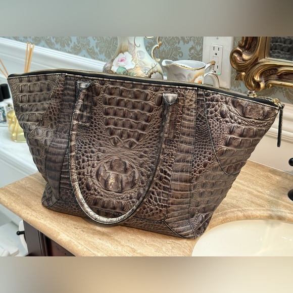 Brahmin | Bags | Large Brahmin Tote | Poshmark